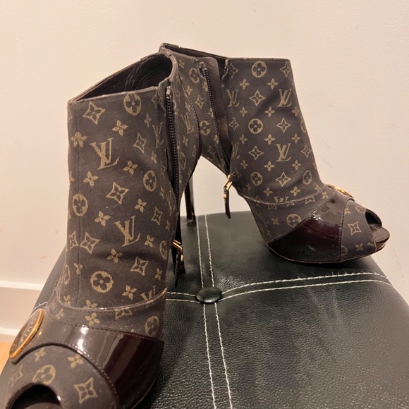 Louis Vuitton | Shoes | Louis Button Monogram Heels | Poshmark